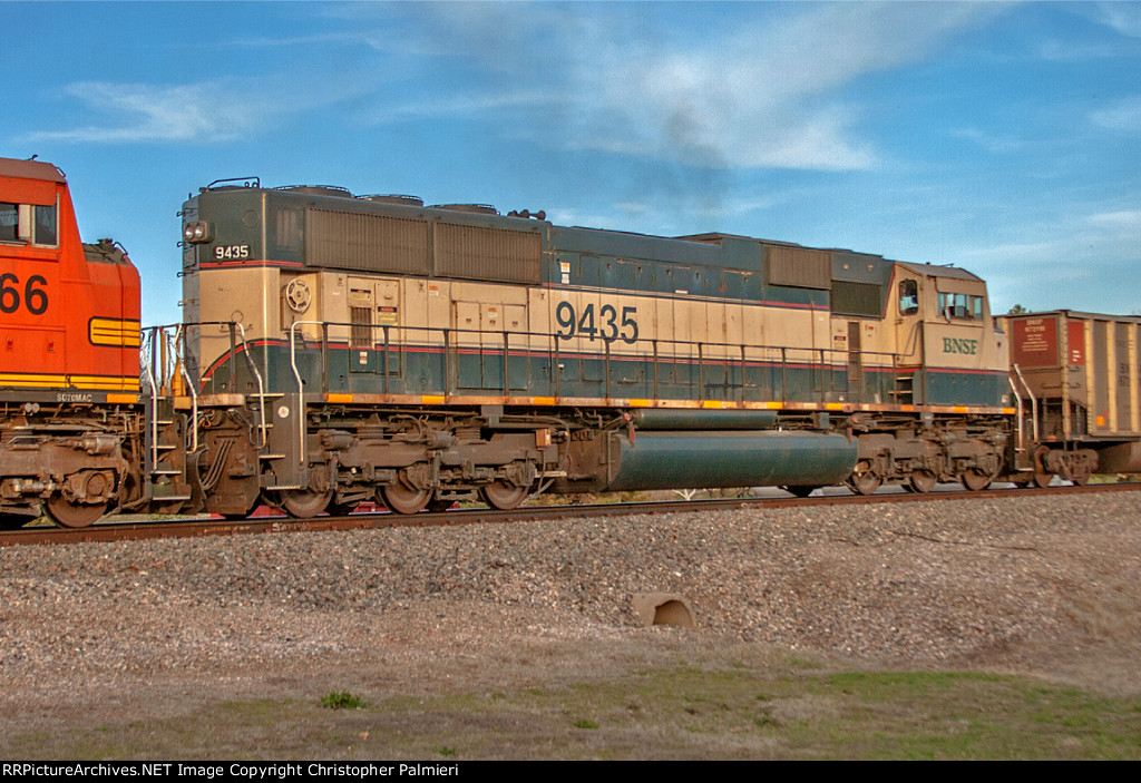 BNSF 9435